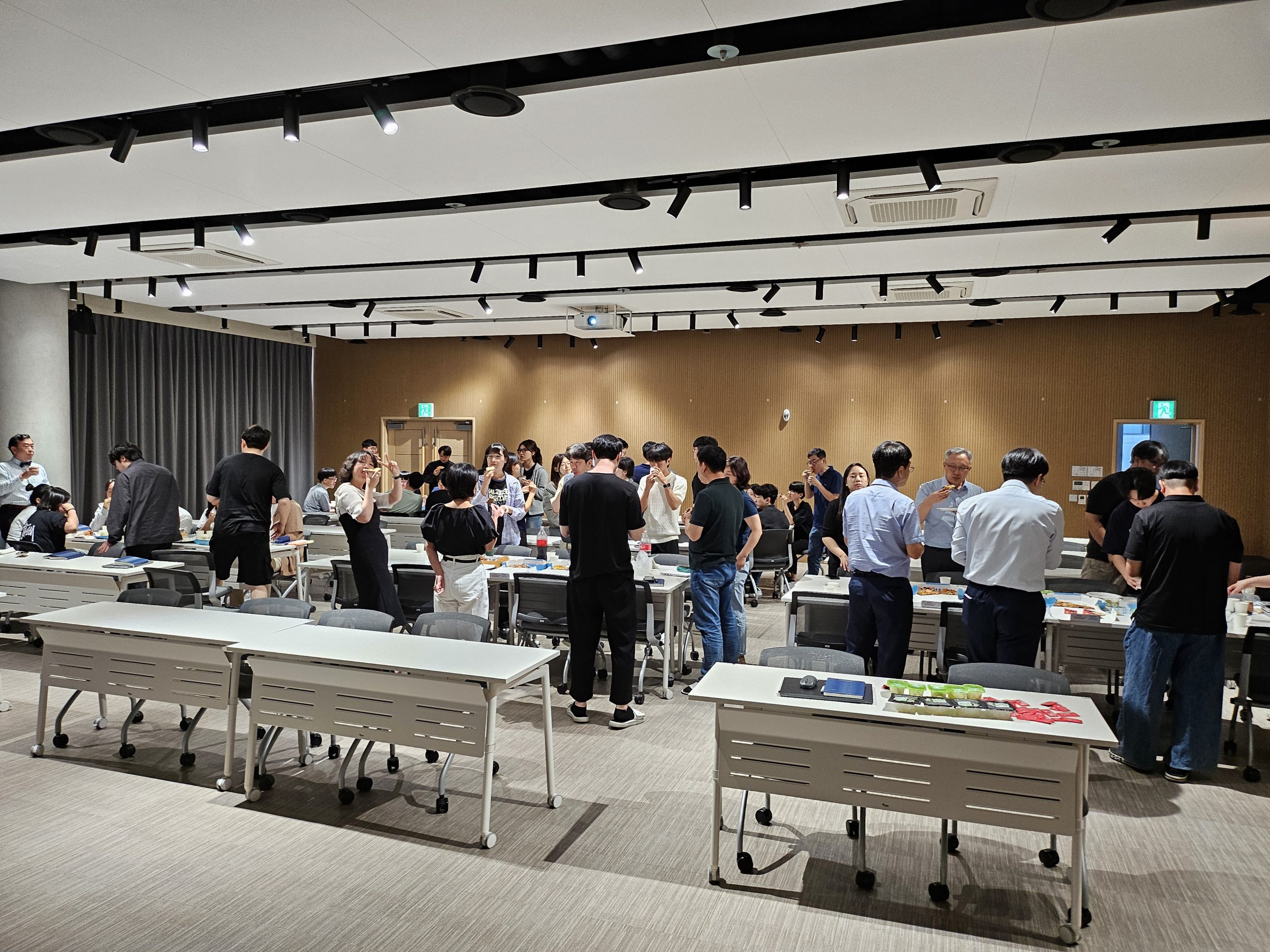 사이냅소프트 상장 예비심사 통과 축하와 피자 파티🎉! - Synapsoft